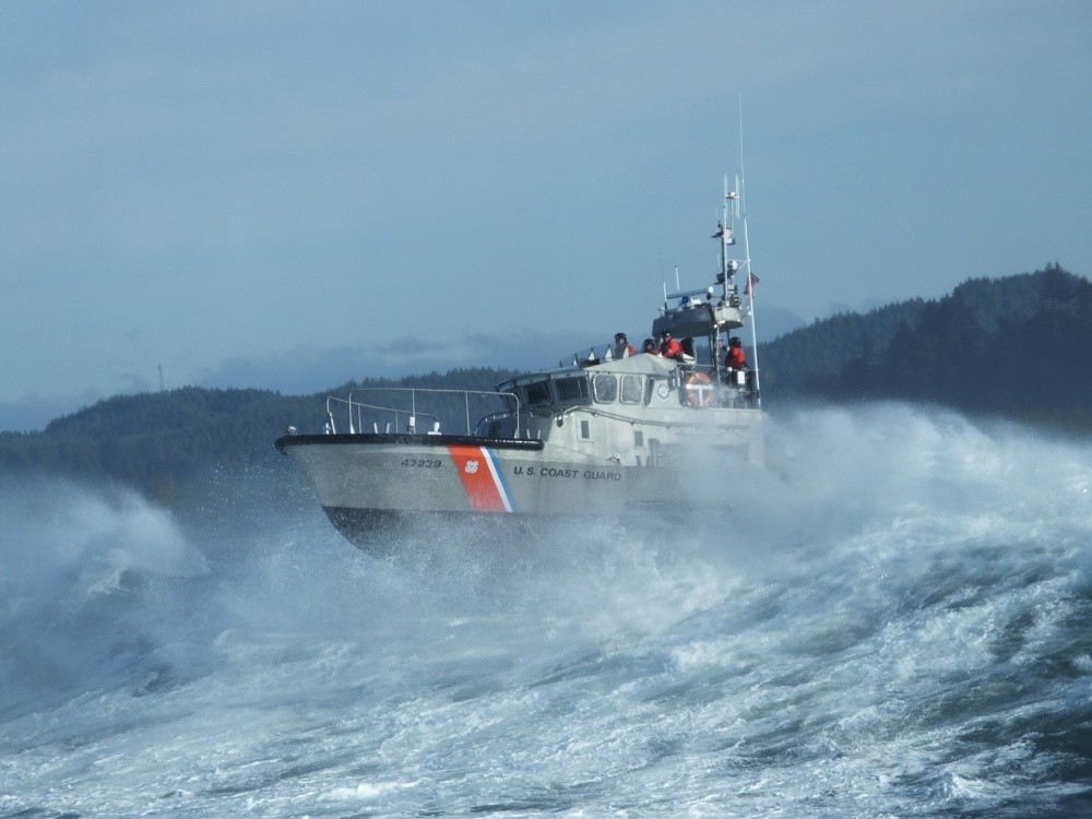 Coast Guard issues warning to mariners turning off AIS | WorkBoat Coast Guard issues warning to mariners turning off AIS | WorkBoat